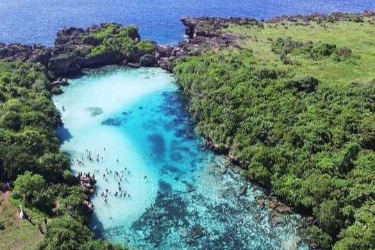 Why Weekuri Lagoon Sumba Is a Top Tourist Spot | Temukan Informasi ...